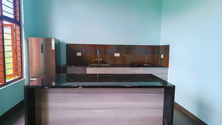Premium 1 A/c Mountain View King Room - Kerala