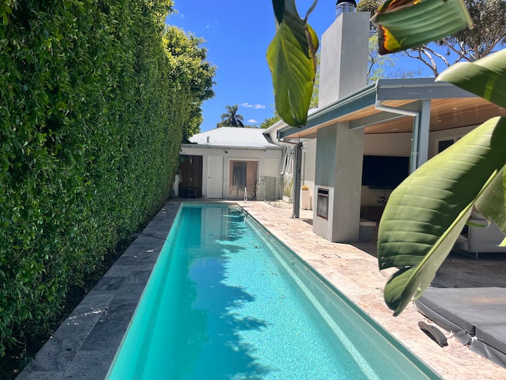 Juniper House-3 Bedroom, Pool, Cabana, Spa, Sauna - Perth