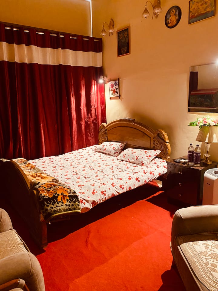 Couple Friendly Cozy Rooms | Peaceful Stay - Patna