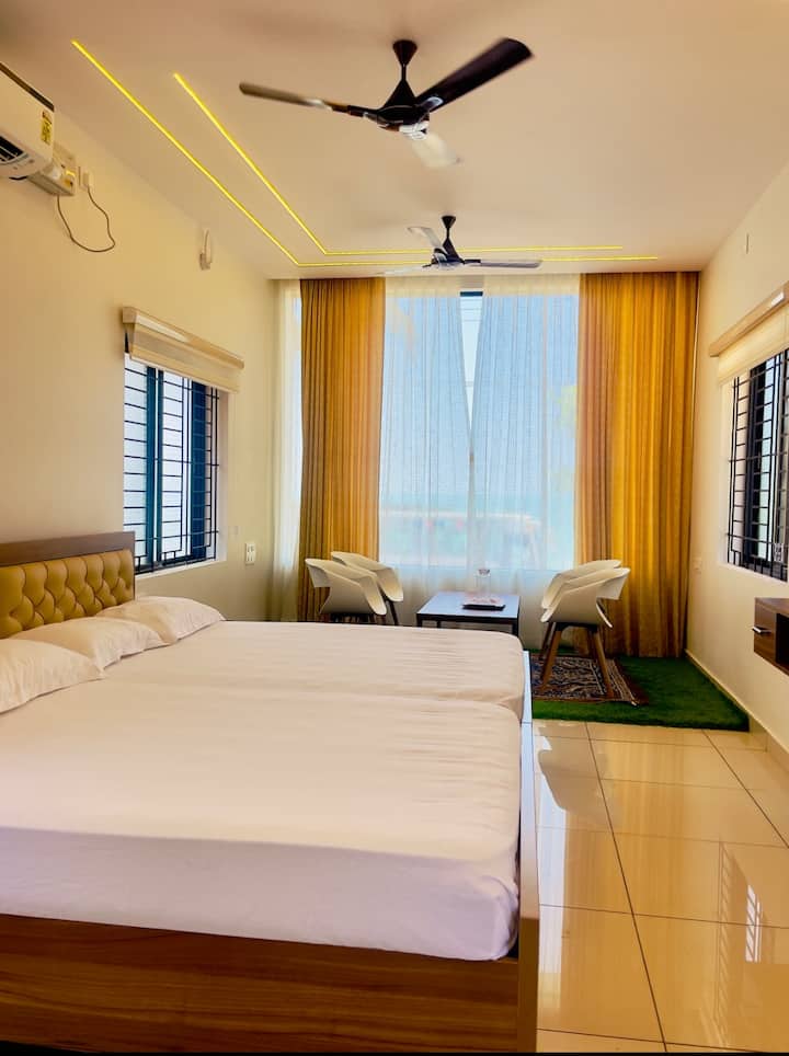 Beautiful Sea View, Room At Malpe Beach - Udupi