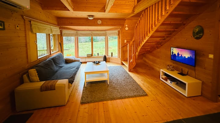 Upea Mökki Järven Lähellä, Sauna & Ulkoporeallas - Sammatti