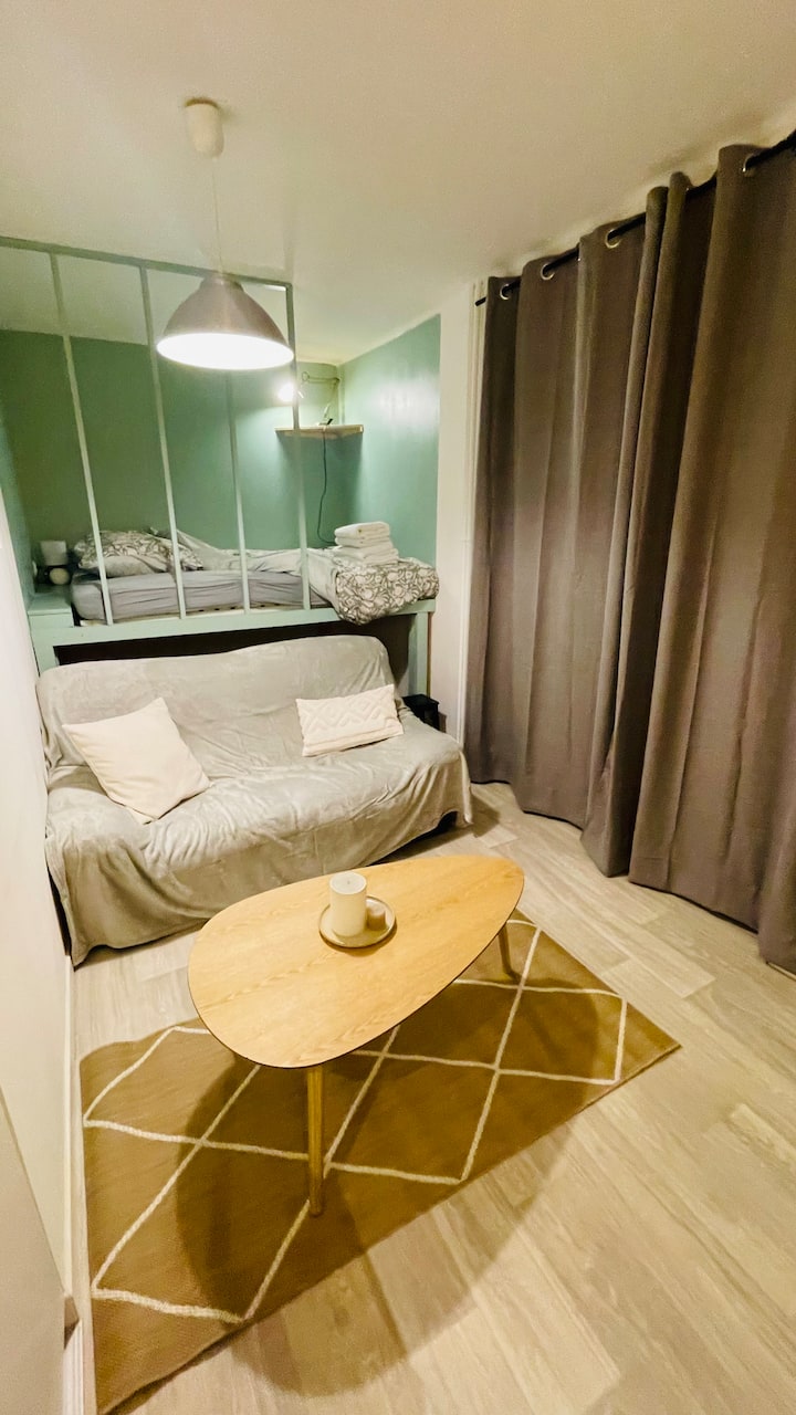 Studio Entier, Cosy Et Confortable Au Centre-ville - Besançon