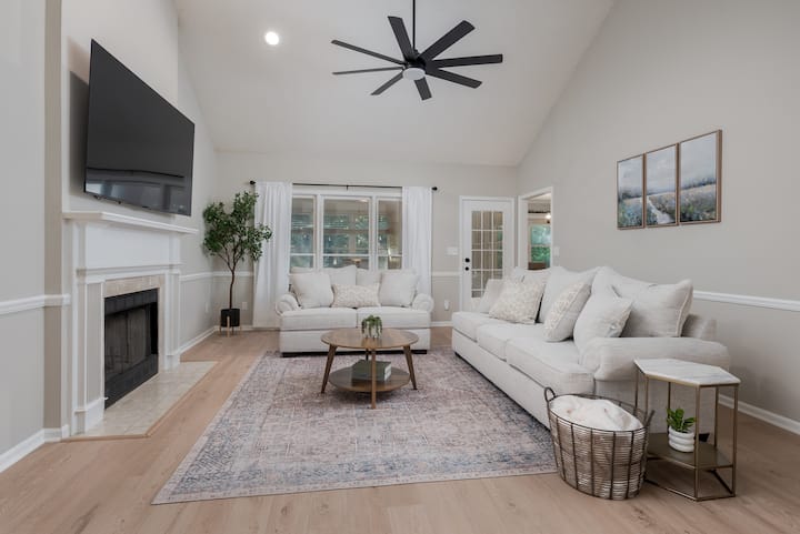 Modern Haven Off Mcfarland | 6 Mins From Ua - Tuscaloosa, AL