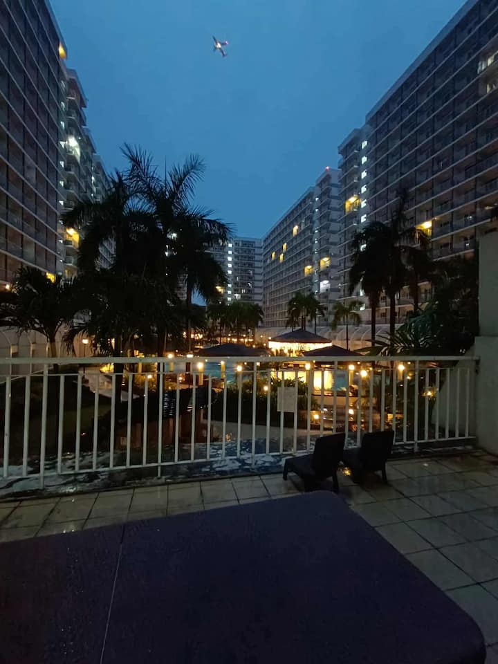 2bedroom Big Balcony Pool View - Pasay