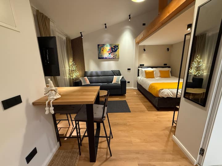 Cozy Cribs Rasnov - Aria - Transylvania