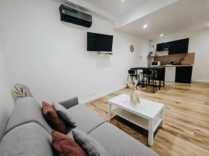 The 51 Spot - Tinqueux