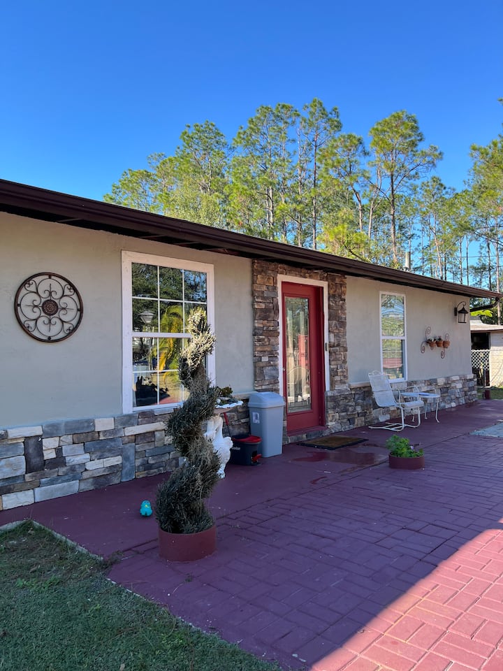 Cozy Country House - Wesley Chapel, FL