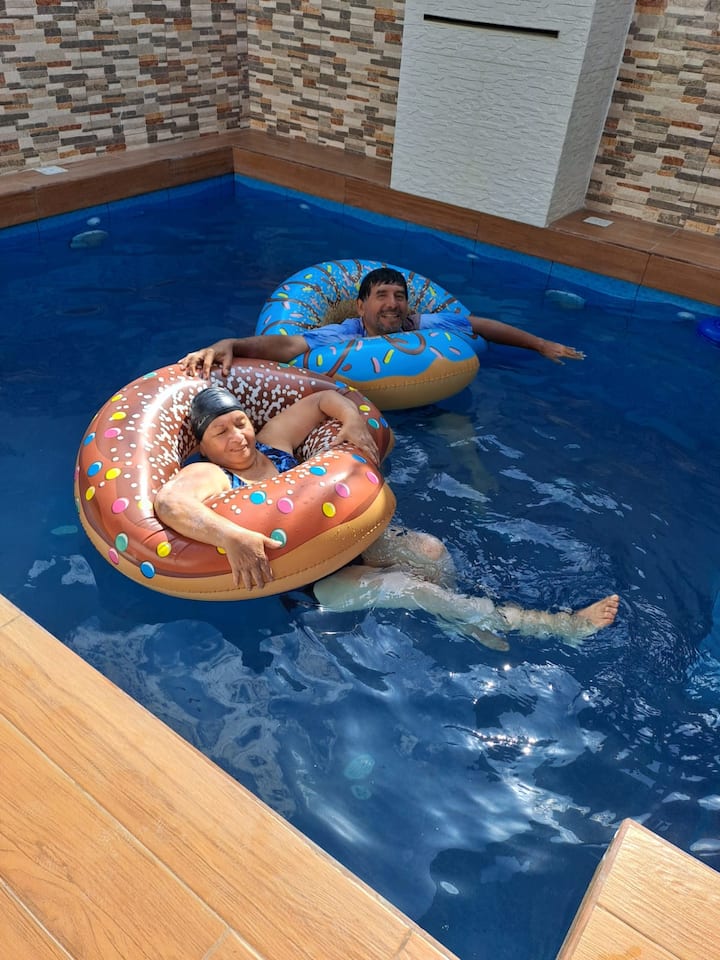 Casa Con Piscina Para Pasarlo En Familia. - Santa Rosa