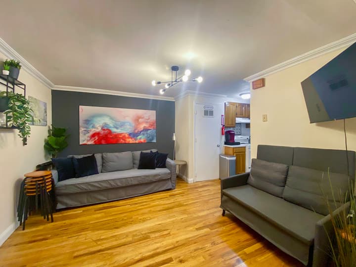 3br/2ba + Backyard + Near Path - Hoboken, NJ
