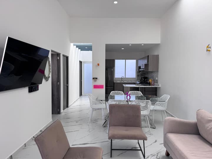 Oda, Artistic Design House Near Tec De Monterrey. - Aguascalientes