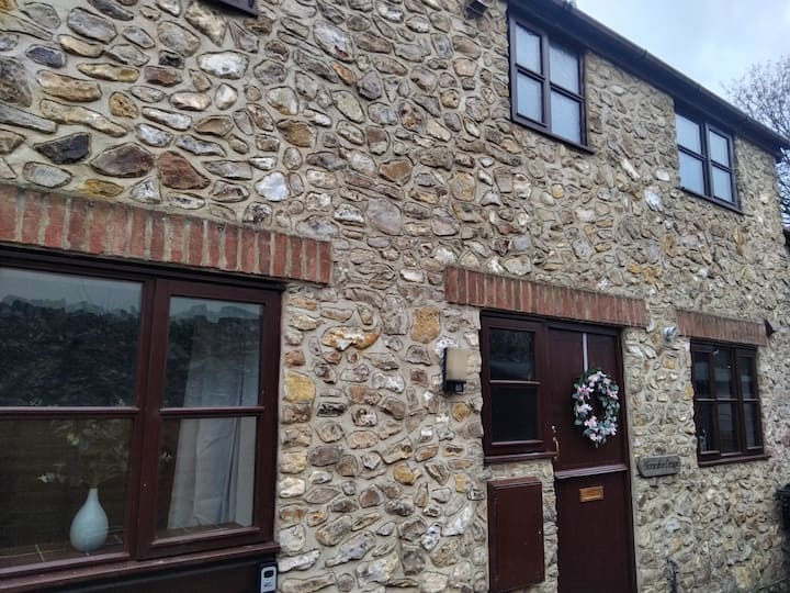 Chard Town Cottage - Chard