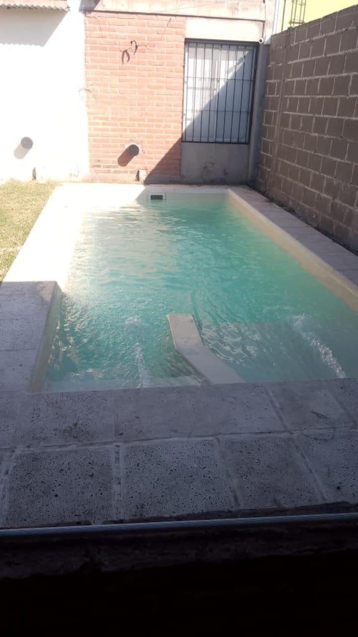 Quincho Lyb Para Pasar Un Hermoso Momento - Perico