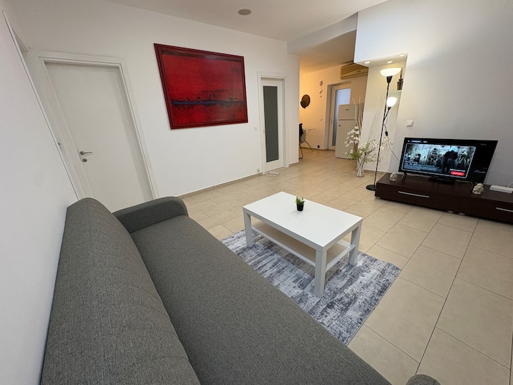 Downtown Stylish 3br • Near Metro & Amzei - Bucharest