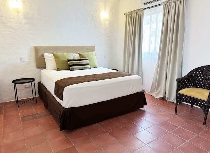 Sunny Apartment With Terrace Near The Beach - Puerto Vallarta