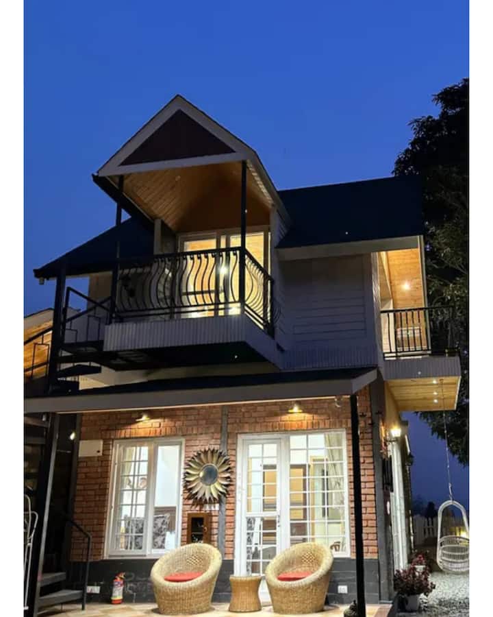 Woodpeckers Villa - 데라둔