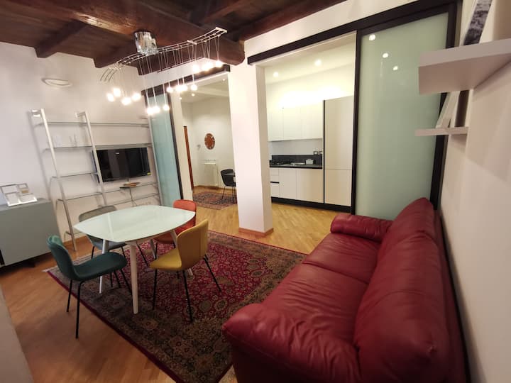 Centro Storico Bilocale Via Collegio Spagna. - 波隆那