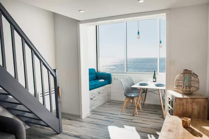 Face à La Mer Et L'île De Ré, La Calypso - Île de Ré