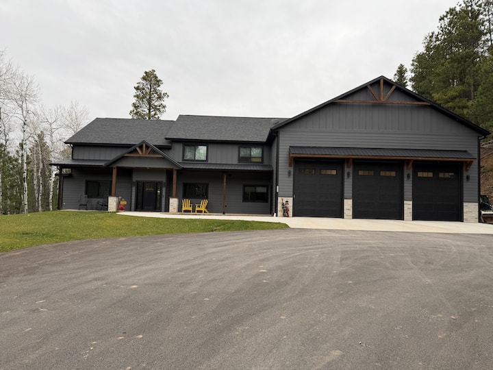 Secluded Paradise On 13 Private Acres. - Deadwood, SD