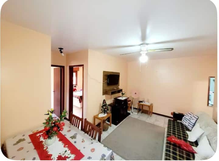 2 Dorm No Centro De Capão E A Pouco Metros Do Mar. - Capão da Canoa