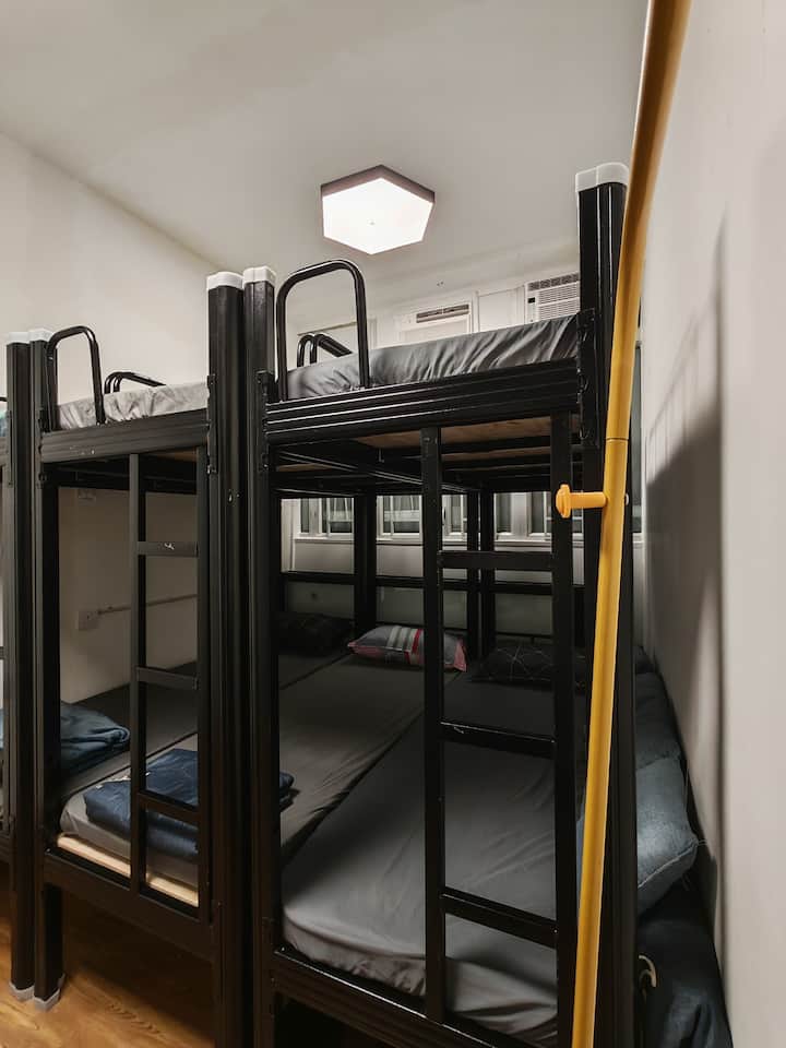 位於油麻地家庭式房間 可住多人 、交通方便 、購物方便 、附近食肆林立、非常方便 - Hong Kong