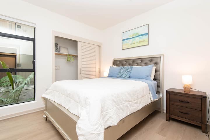 Cute & Cozy One Bdrm In Santa Monica - Santa Monica, CA