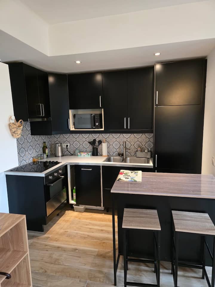 Superbe 2 Pièces, Proche Centre-ville - Issy-les-Moulineaux