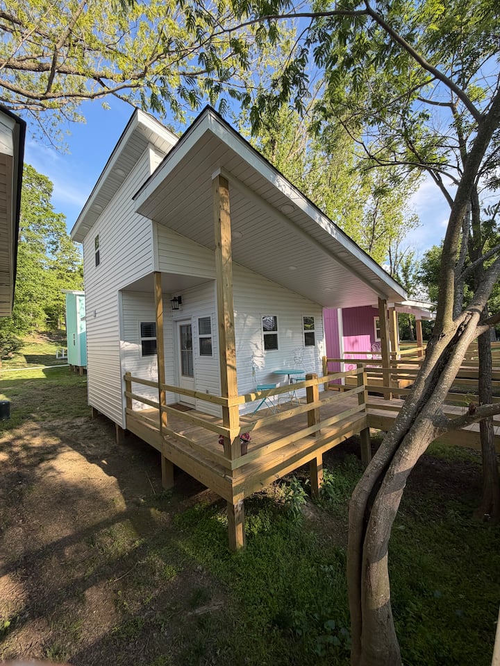 Euro Style Tiny Home With Deck - Cape Girardeau, MO