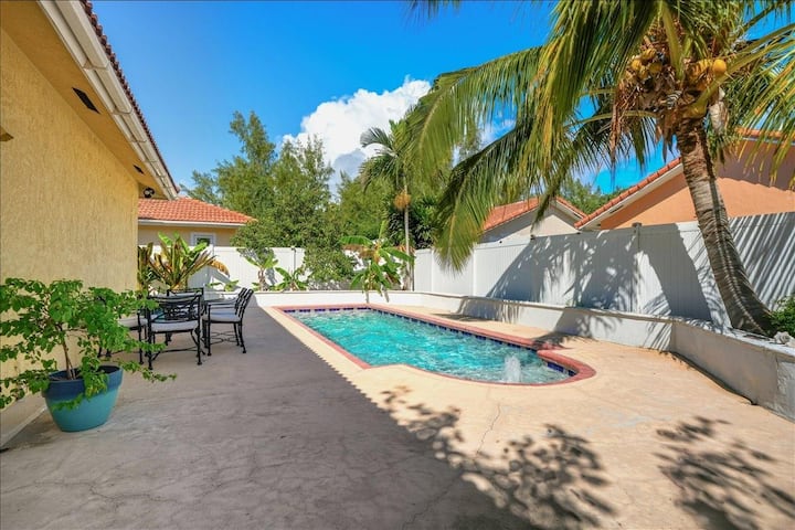 Private 4-bedroom Family Home In Gated Community! - Nassau