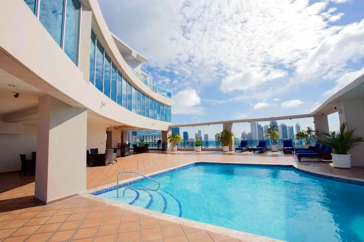 Yc 1701 L Apartamento 2 Bdr Av. Balboa L Marbella - Panama City
