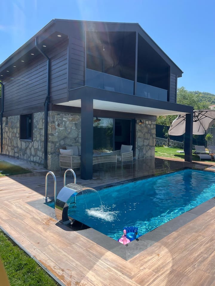 Vista Bella Sapanca-göl Manzaralı-sıcak Havuzlu - Sapanca