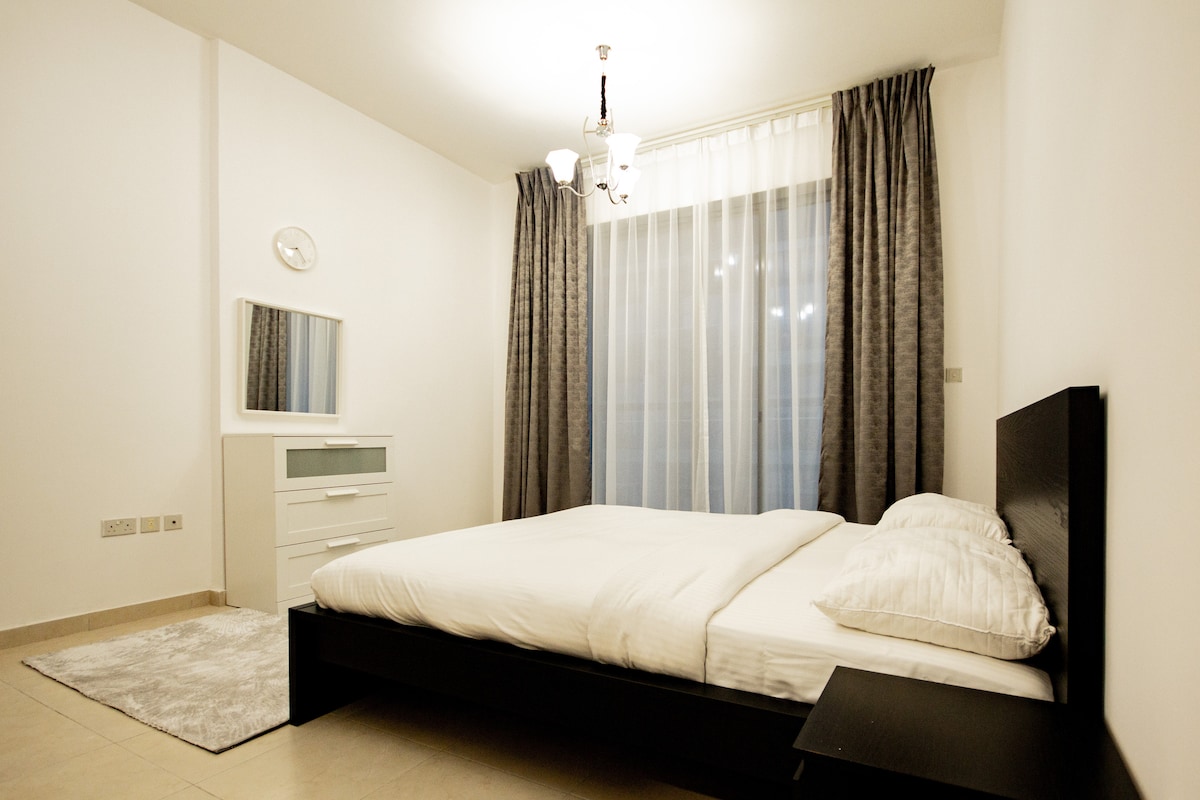 Recém-mobiliado | Apartamento 1BHK | Maya Residency - Airbnb