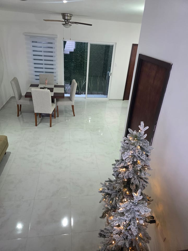 Casa Con Excelente Ubicación En Torreon - Torreón