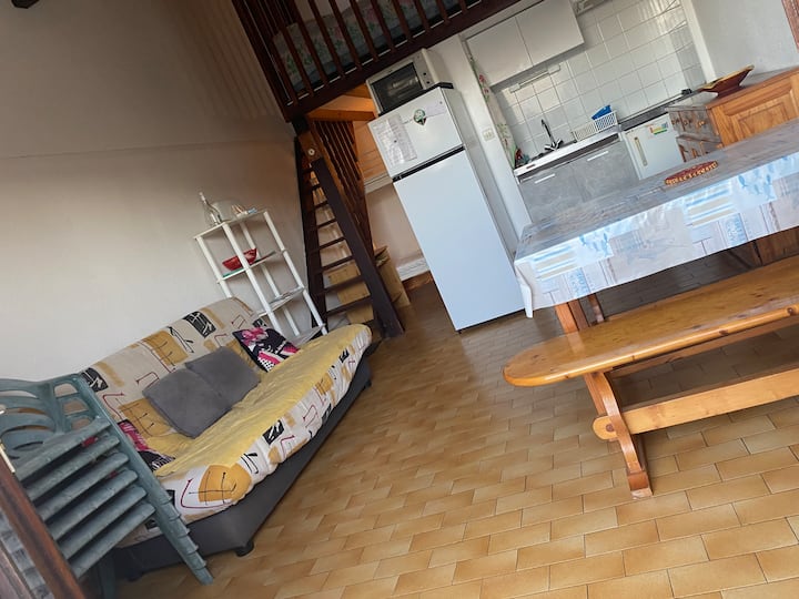 Charmante Maisonnette Avec Piscine Commune. - Gruissan