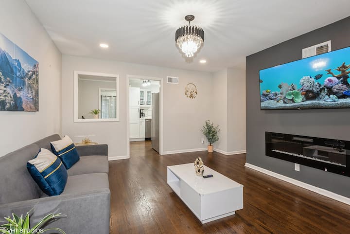 Cozy 4br Elmhurst Ranch | Ideal For Mid-term Stays - Elmhurst, IL