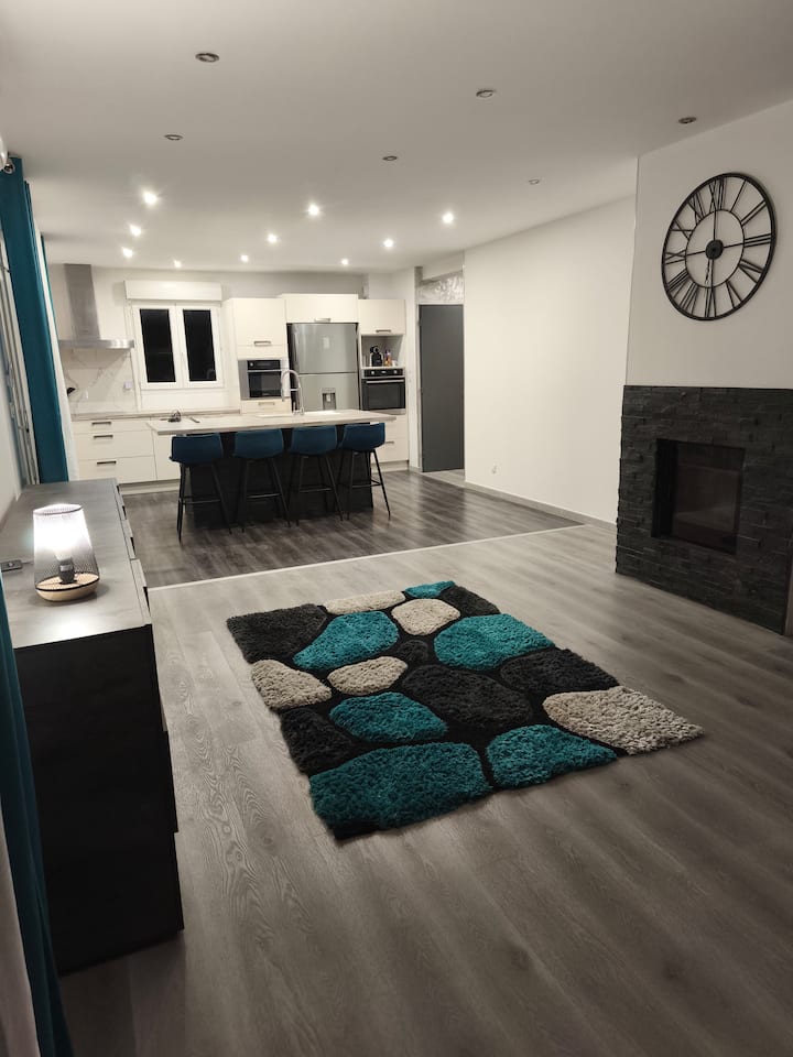 Maison Moderne Entière - Lyon-Saint Exupéry Airport (LYS)