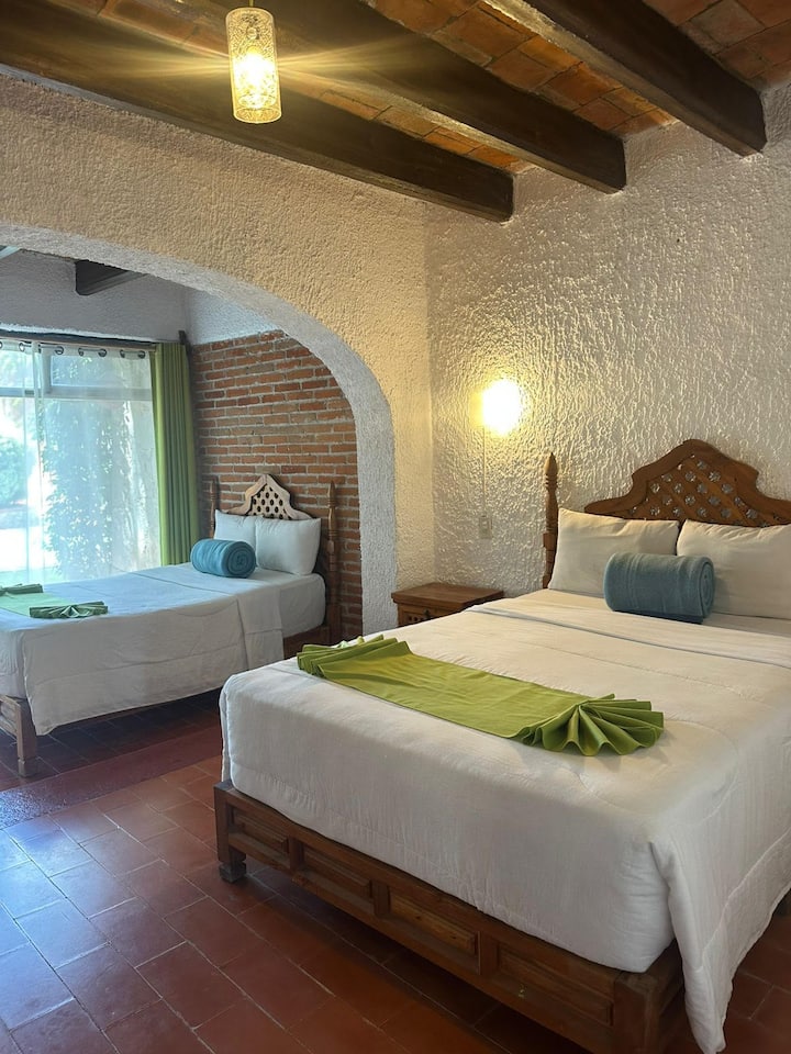 Habitación Doble Para 4 Personas Vista Al Jardín - Querétaro