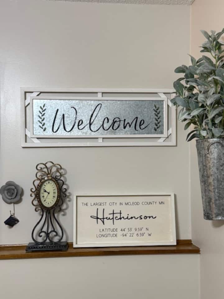 Welcome To Heidis Hideaway! - Crow River Winery, Hutchinson