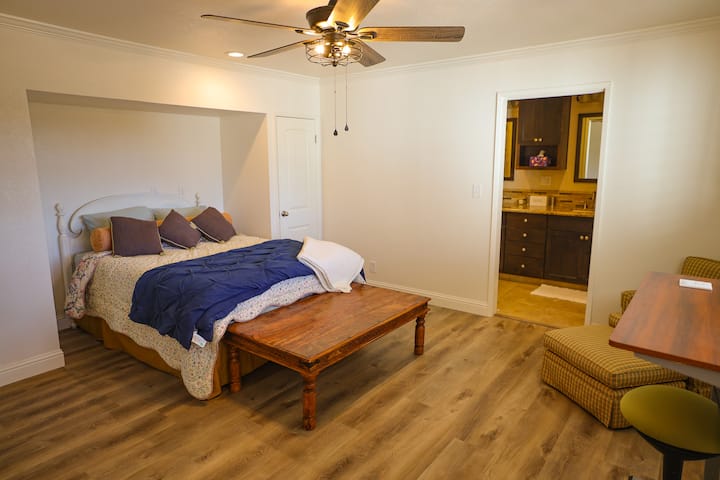 Spacious Private Suite + Bonus Room Near Yosemite - North Fork, CA