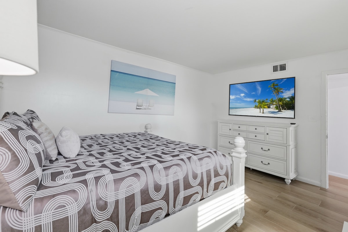 ¡NUEVO! The W en Loma-3 millas hasta la playa - Casas en renta en Fort ...