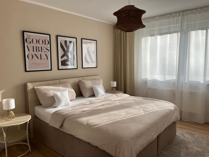 Gemütliche, Zentrale Wohnung Nahe Uni & Düsseldorf - Wuppertal