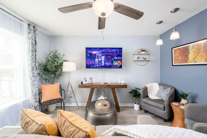 8 Min To Downtown Riverwalk 2 Queen Bds W Parking - サン・アントニオ, TX