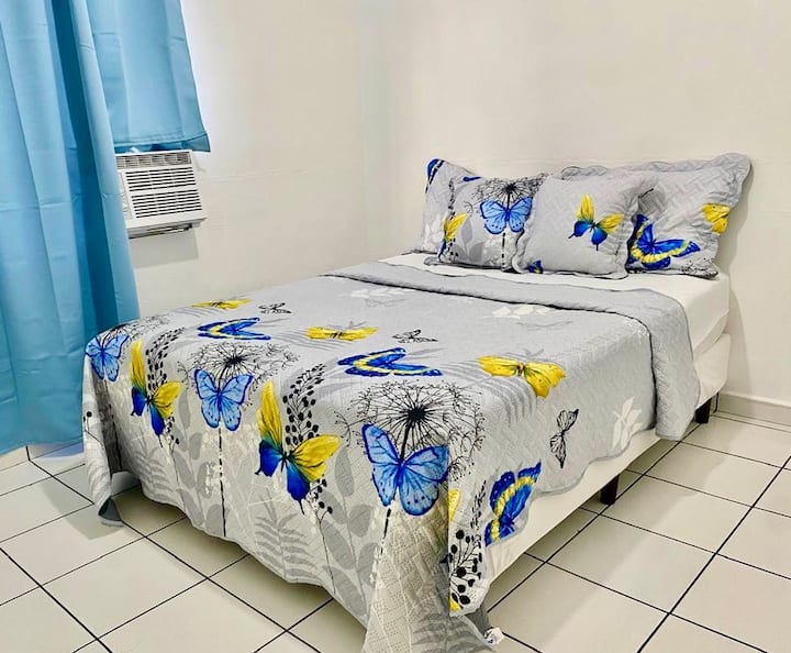 Casa Monserrat Acogedora Y Céntrica Con Garage - San Salvador