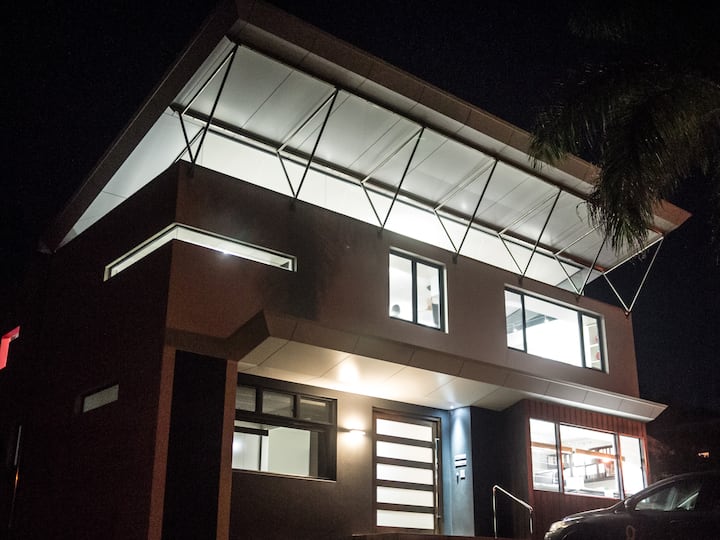 Twenty Eleven - Str 86117 - Sawtell