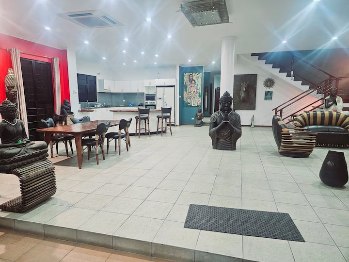 Barrett Lodge - Suva