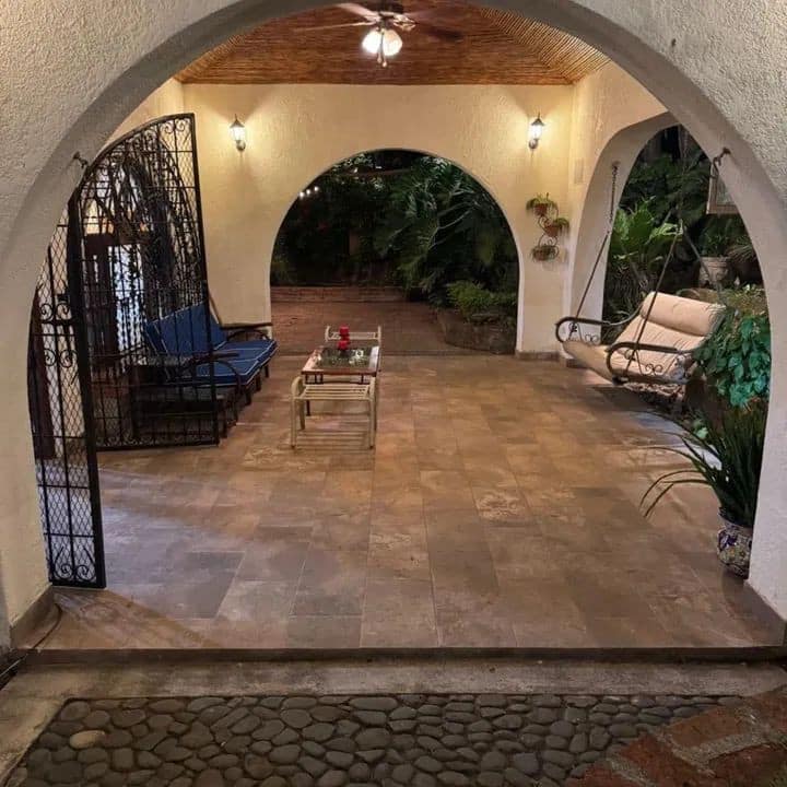 Flor De Valle - Panama City