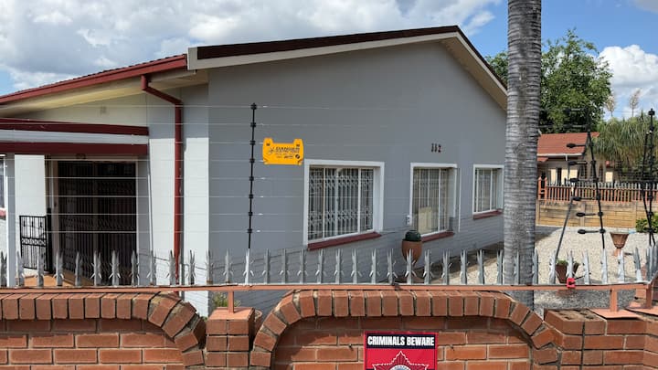 Entire Premises, Ideal For Large Groups, Reunions. - Pretoria (South Africa)