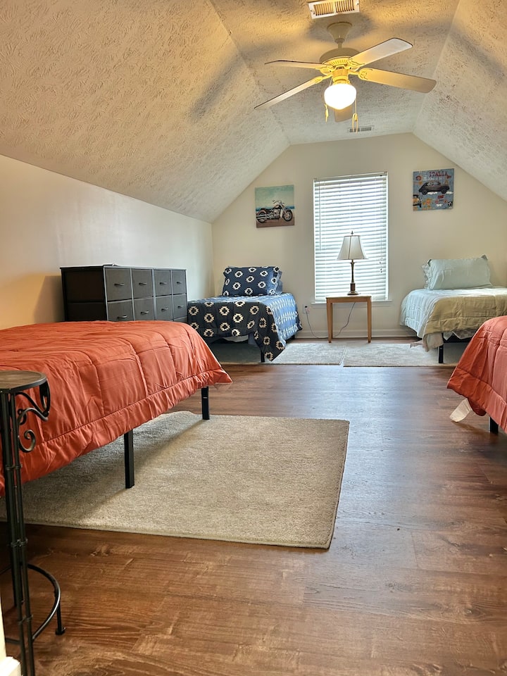 Bungalow And Good Vibes! 15 Minutes From Atlanta - Douglasville, GA