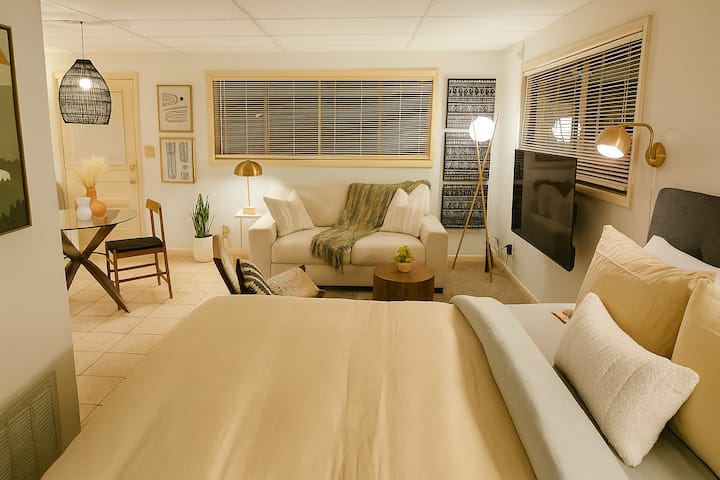 The Willow Studio | Peaceful & 5 Min To Ku/mass - Lawrence, KS