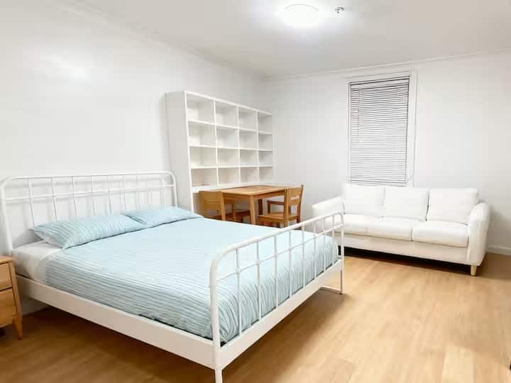 Lovely Bright Studio - Prime Crown Street - Surry Hills