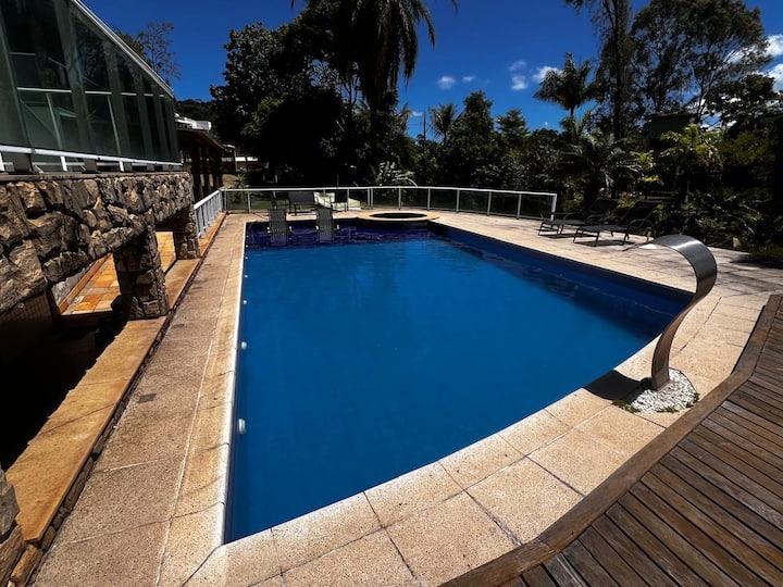 Sítio De Luxo Com 7 Suítes – Condomínio - Esmeraldas